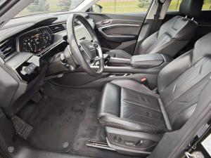 Melns Audi E-Tron 2020 Jelgava, ar dzinēja tilpumu 0.00 L un nobraukumu 179 tūkst. km par 22000 €, foto 11 vietnē AUTOMOTO.COM.LV