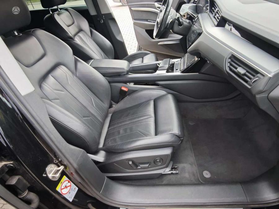 Melns Audi E-Tron 2020 Jelgava, ar dzinēja tilpumu 0.00 L un nobraukumu 179 tūkst. km par 22000 €, foto 15 vietnē AUTOMOTO.COM.LV
