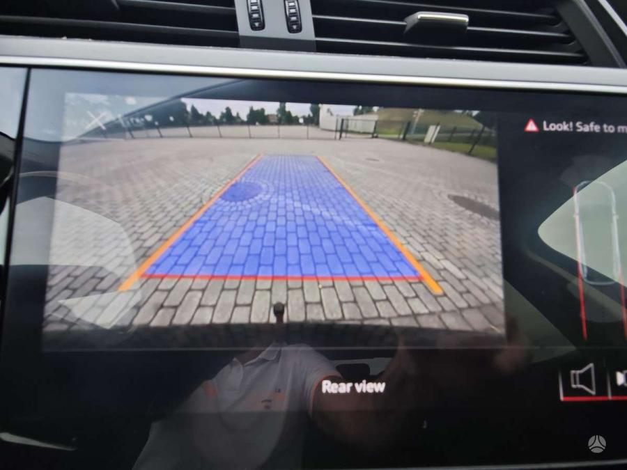 Melns Audi E-Tron 2020 Jelgava, ar dzinēja tilpumu 0.00 L un nobraukumu 179 tūkst. km par 22000 €, foto 20 vietnē AUTOMOTO.COM.LV