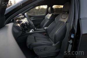 Melns Audi E-Tron 2020 Jelgava, ar dzinēja tilpumu 0.00 L un nobraukumu 168 tūkst. km par 26300 €, foto 17 vietnē AUTOMOTO.COM.LV