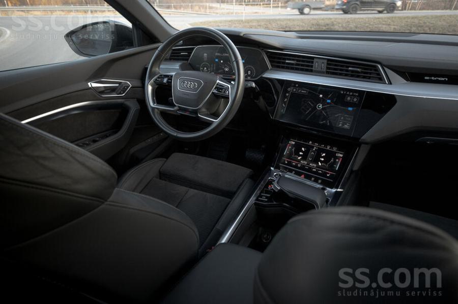 Melns Audi E-Tron 2020 Jelgava, ar dzinēja tilpumu 0.00 L un nobraukumu 168 tūkst. km par 26300 €, foto 18 vietnē AUTOMOTO.COM.LV