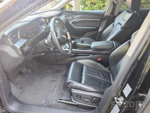 Melns Audi E-Tron 2020 Rīga, ar dzinēja tilpumu 0.00 L un nobraukumu 190 tūkst. km par 19900 €, foto 16 vietnē AUTOMOTO.COM.LV
