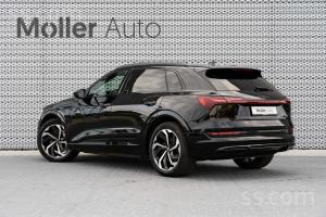 Black Audi E-Tron 2021 in Riga, with an engine capacity of 0.00 L and mileage of 67 thousand km for 22490 €, photo 3 on AUTOMOTO.COM.LV