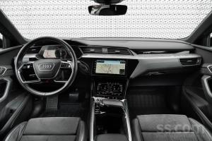 Black Audi E-Tron 2021 in Riga, with an engine capacity of 0.00 L and mileage of 67 thousand km for 22490 €, photo 8 on AUTOMOTO.COM.LV
