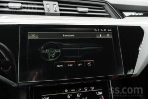 Black Audi E-Tron 2021 in Riga, with an engine capacity of 0.00 L and mileage of 67 thousand km for 22490 €, photo 20 on AUTOMOTO.COM.LV