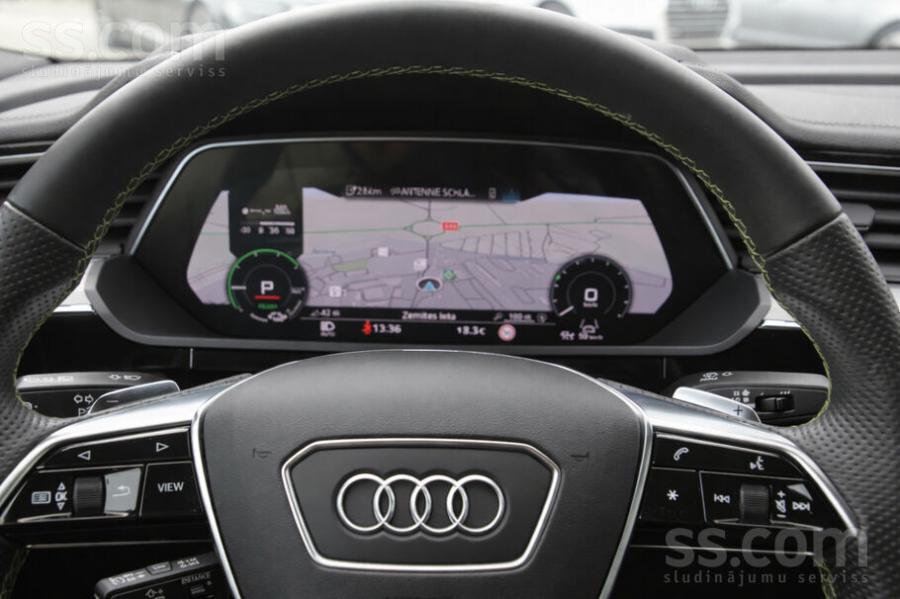 Black Audi E-Tron 2021 in Tukums, with an engine capacity of 0.00 L and mileage of 69 thousand km for 45000 €, photo 32 on AUTOMOTO.COM.LV