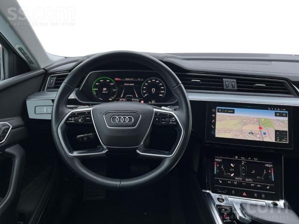 Black Audi E-Tron 2021 in Riga, with an engine capacity of 0.00 L and mileage of 37 thousand km for 33000 €, photo 9 on AUTOMOTO.COM.LV