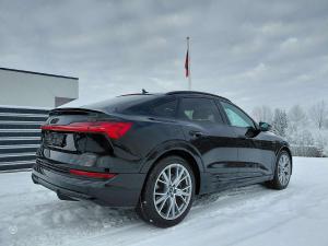 Black Audi E-Tron 2021 in Vilkaviskis, with an engine capacity of 0.00 L and mileage of 50 thousand km for 30200 €, photo 6 on AUTOMOTO.COM.LV