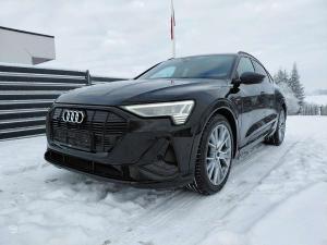 Black Audi E-Tron 2021 in Vilkaviskis, with an engine capacity of 0.00 L and mileage of 50 thousand km for 30200 €, photo 9 on AUTOMOTO.COM.LV