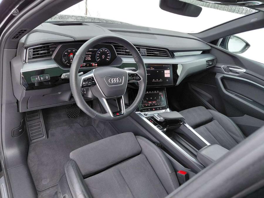 Black Audi E-Tron 2021 in Vilkaviskis, with an engine capacity of 0.00 L and mileage of 50 thousand km for 30200 €, photo 21 on AUTOMOTO.COM.LV