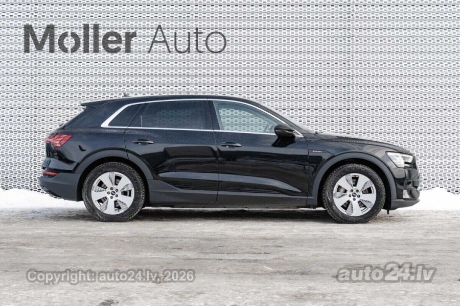 Melns Audi E-Tron 2021 Rīga, ar dzinēja tilpumu 0.00 L un nobraukumu 65 tūkst. km par 35765 €, foto 6 vietnē AUTOMOTO.COM.LV