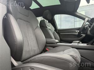 Melns Audi E-Tron 2021 Rīga, ar dzinēja tilpumu 0.00 L un nobraukumu 124 tūkst. km par 29555 €, foto 17 vietnē AUTOMOTO.COM.LV