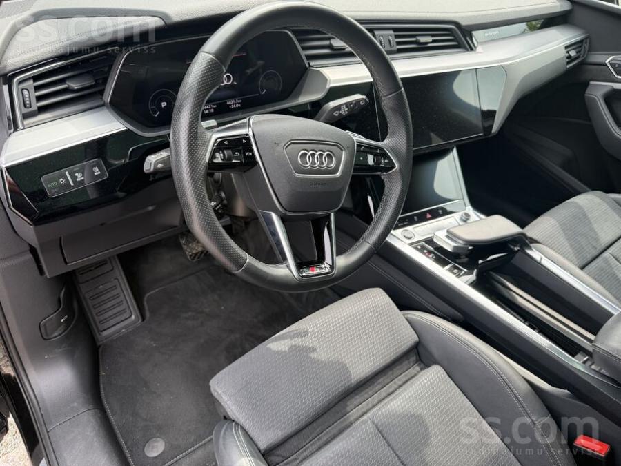 Melns Audi E-Tron 2021 Rīga, ar dzinēja tilpumu 0.00 L un nobraukumu 124 tūkst. km par 29555 €, foto 22 vietnē AUTOMOTO.COM.LV