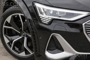 Черный Ауди E-Tron 2021 в Тукумс, объемом двигателя 0.00 л и пробегом 69 тыс. км за 43000 €, фото 35 на AUTOMOTO.COM.LV