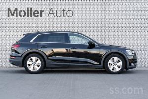 Черный Ауди E-Tron 2021 в Рига, объемом двигателя 0.00 л и пробегом 65 тыс. км за 30900 €, фото 6 на AUTOMOTO.COM.LV