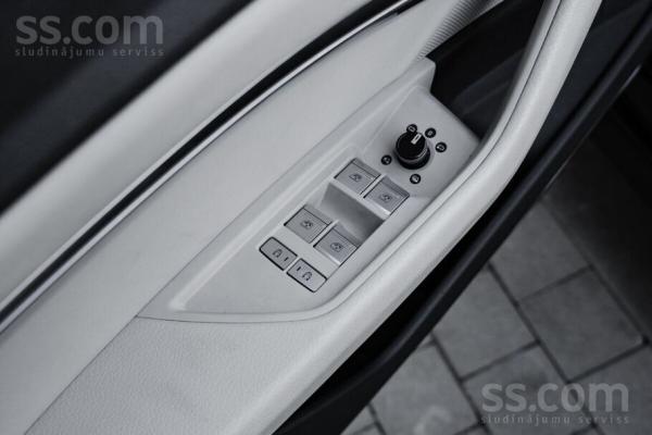 Melns Audi E-Tron 2021 Rīga, ar dzinēja tilpumu 0.00 L un nobraukumu 65 tūkst. km par 30900 €, foto 7 vietnē AUTOMOTO.COM.LV