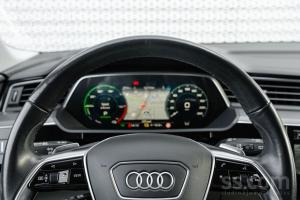 Черный Ауди E-Tron 2021 в Рига, объемом двигателя 0.00 л и пробегом 65 тыс. км за 30900 €, фото 17 на AUTOMOTO.COM.LV