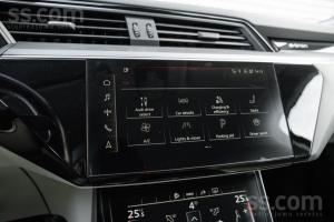 Черный Ауди E-Tron 2021 в Рига, объемом двигателя 0.00 л и пробегом 65 тыс. км за 30900 €, фото 20 на AUTOMOTO.COM.LV
