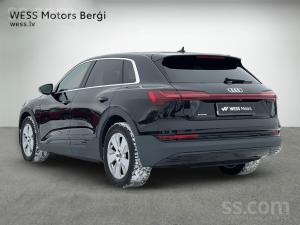 Черный Ауди E-Tron 2021 в Рига, объемом двигателя 0.00 л и пробегом 37 тыс. км за 29500 €, фото 28 на AUTOMOTO.COM.LV