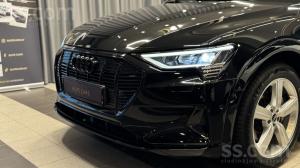 Melns Audi E-Tron 2021 Rīga, ar dzinēja tilpumu 0.00 L un nobraukumu 85 tūkst. km par 29990 €, foto 10 vietnē AUTOMOTO.COM.LV