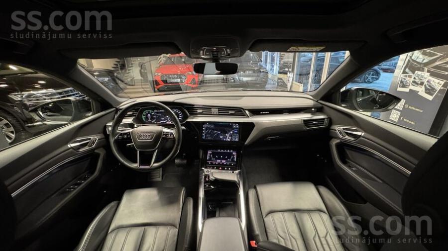 Melns Audi E-Tron 2021 Rīga, ar dzinēja tilpumu 0.00 L un nobraukumu 85 tūkst. km par 29990 €, foto 18 vietnē AUTOMOTO.COM.LV