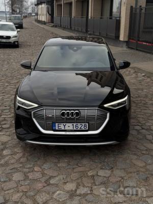 Melns Audi E-Tron 2021 Rīga, ar dzinēja tilpumu 0.00 L un nobraukumu 41 tūkst. km par 28000 €, foto 3 vietnē AUTOMOTO.COM.LV