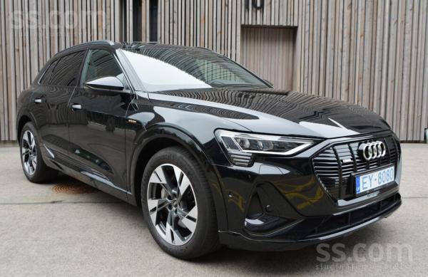 Melns Audi E-Tron 2021 Rīga, ar dzinēja tilpumu 0.00 L un nobraukumu 125 tūkst. km par 25990 €, foto 1 vietnē AUTOMOTO.COM.LV