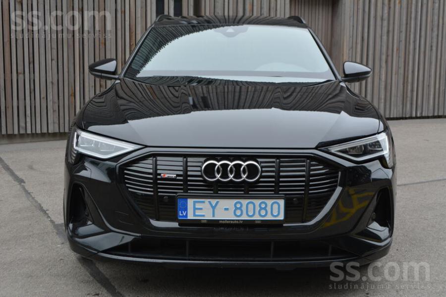 Melns Audi E-Tron 2021 Rīga, ar dzinēja tilpumu 0.00 L un nobraukumu 125 tūkst. km par 25990 €, foto 4 vietnē AUTOMOTO.COM.LV