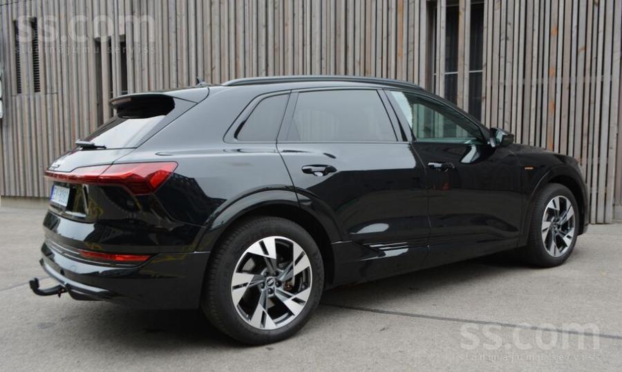 Melns Audi E-Tron 2021 Rīga, ar dzinēja tilpumu 0.00 L un nobraukumu 125 tūkst. km par 25990 €, foto 11 vietnē AUTOMOTO.COM.LV