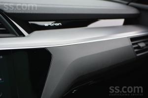 Melns Audi E-Tron 2021 Rīga, ar dzinēja tilpumu 0.00 L un nobraukumu 125 tūkst. km par 25990 €, foto 17 vietnē AUTOMOTO.COM.LV
