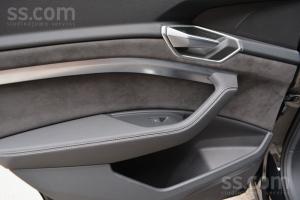 Melns Audi E-Tron 2021 Rīga, ar dzinēja tilpumu 0.00 L un nobraukumu 125 tūkst. km par 25990 €, foto 22 vietnē AUTOMOTO.COM.LV
