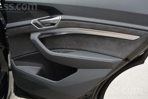 Melns Audi E-Tron 2021 Rīga, ar dzinēja tilpumu 0.00 L un nobraukumu 125 tūkst. km par 25990 €, foto 25 vietnē AUTOMOTO.COM.LV