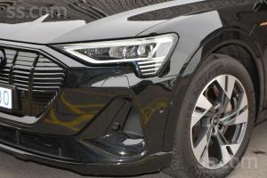 Melns Audi E-Tron 2021 Rīga, ar dzinēja tilpumu 0.00 L un nobraukumu 125 tūkst. km par 25990 €, foto 27 vietnē AUTOMOTO.COM.LV