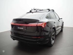 Melns Audi E-Tron 2021 Viļņa, ar dzinēja tilpumu 0.00 L un nobraukumu 71 tūkst. km par 46000 €, foto 5 vietnē AUTOMOTO.COM.LV