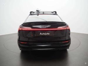 Melns Audi E-Tron 2021 Viļņa, ar dzinēja tilpumu 0.00 L un nobraukumu 71 tūkst. km par 46000 €, foto 6 vietnē AUTOMOTO.COM.LV