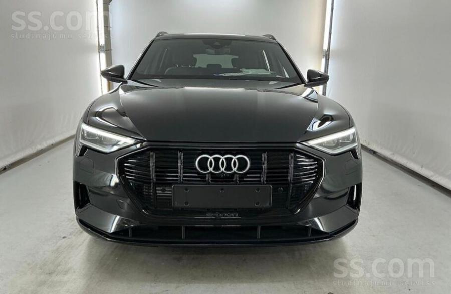 Melns Audi E-Tron 2021 Rīga, ar dzinēja tilpumu 0.00 L un nobraukumu 104 tūkst. km par 23999 €, foto 3 vietnē AUTOMOTO.COM.LV