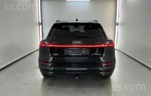 Melns Audi E-Tron 2021 Rīga, ar dzinēja tilpumu 0.00 L un nobraukumu 104 tūkst. km par 23999 €, foto 4 vietnē AUTOMOTO.COM.LV