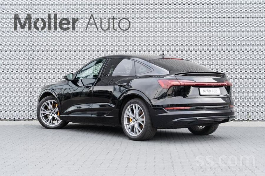 Melns Audi E-Tron 2021 Rīga, ar dzinēja tilpumu 0.00 L un nobraukumu 89 tūkst. km par 28300 €, foto 4 vietnē AUTOMOTO.COM.LV
