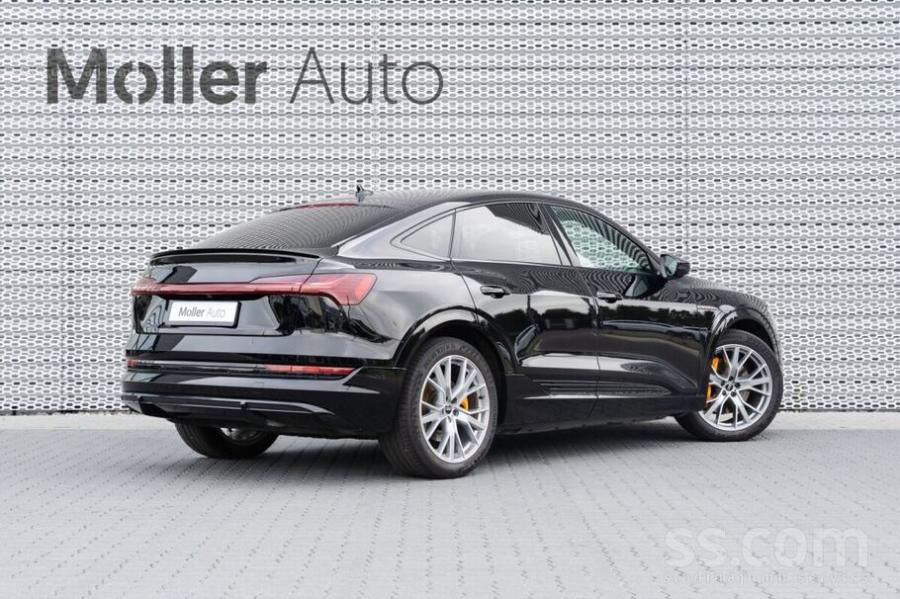 Melns Audi E-Tron 2021 Rīga, ar dzinēja tilpumu 0.00 L un nobraukumu 89 tūkst. km par 28300 €, foto 5 vietnē AUTOMOTO.COM.LV