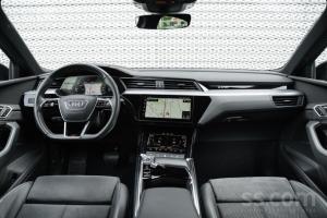 Melns Audi E-Tron 2021 Rīga, ar dzinēja tilpumu 0.00 L un nobraukumu 89 tūkst. km par 28300 €, foto 7 vietnē AUTOMOTO.COM.LV