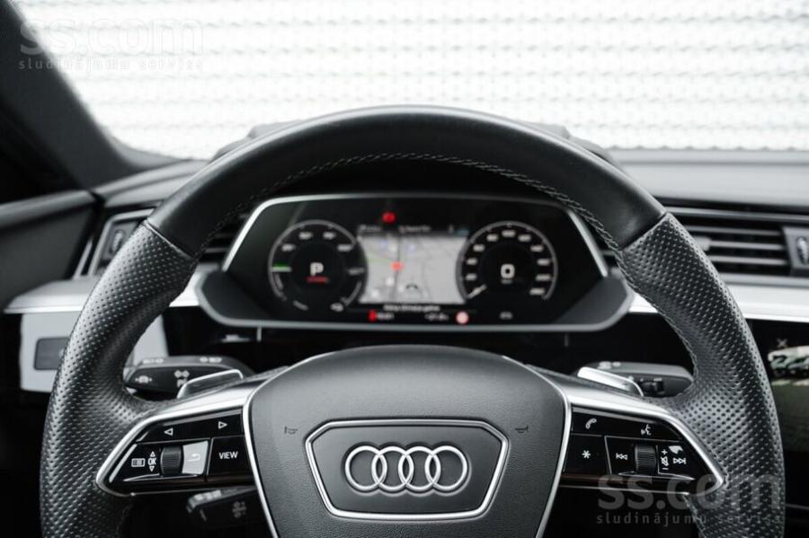Melns Audi E-Tron 2021 Rīga, ar dzinēja tilpumu 0.00 L un nobraukumu 89 tūkst. km par 28300 €, foto 13 vietnē AUTOMOTO.COM.LV