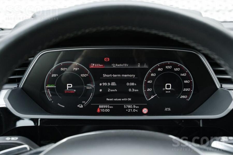 Melns Audi E-Tron 2021 Rīga, ar dzinēja tilpumu 0.00 L un nobraukumu 89 tūkst. km par 28300 €, foto 14 vietnē AUTOMOTO.COM.LV