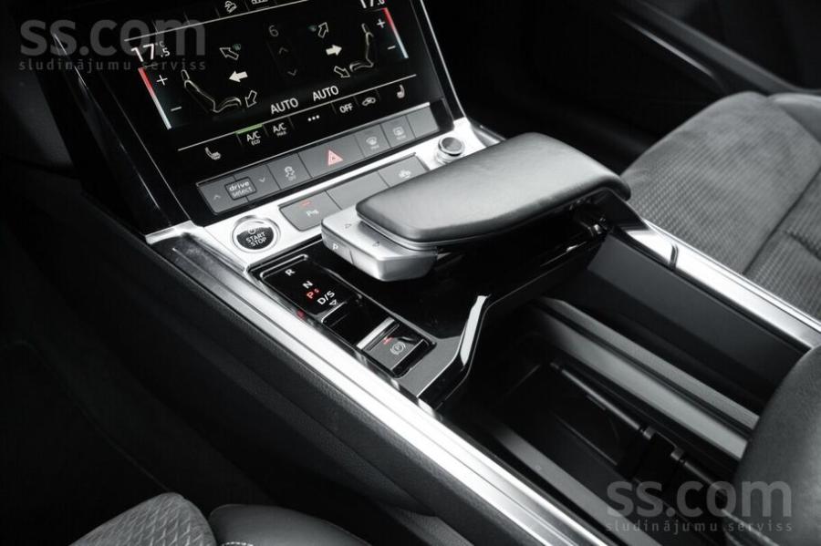 Melns Audi E-Tron 2021 Rīga, ar dzinēja tilpumu 0.00 L un nobraukumu 89 tūkst. km par 28300 €, foto 27 vietnē AUTOMOTO.COM.LV