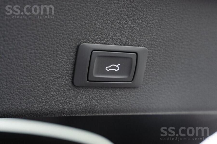 Melns Audi E-Tron 2021 Rīga, ar dzinēja tilpumu 0.00 L un nobraukumu 89 tūkst. km par 28300 €, foto 31 vietnē AUTOMOTO.COM.LV
