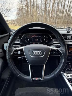 Black Audi E-Tron 2021 in Riga, with an engine capacity of 0.00 L and mileage of 45 thousand km for 33000 €, photo 13 on AUTOMOTO.COM.LV