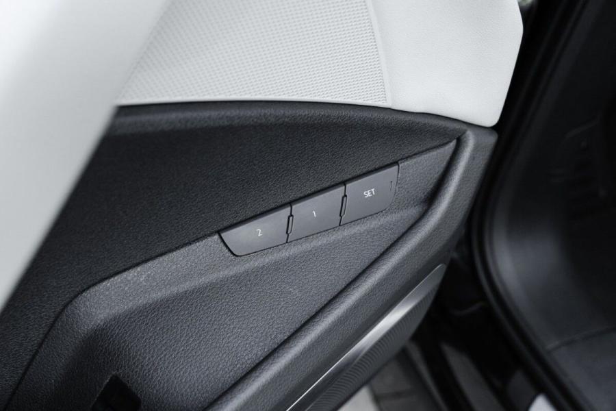 Melns Audi E-Tron 2021 Mārupe, ar dzinēja tilpumu 0.00 L un nobraukumu 65 tūkst. km par 30000 €, foto 9 vietnē AUTOMOTO.COM.LV