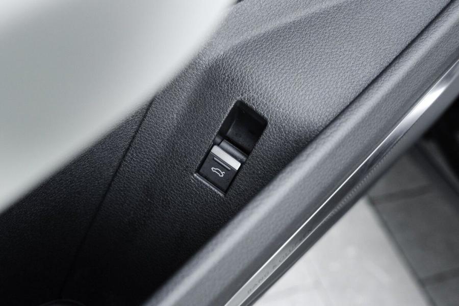 Melns Audi E-Tron 2021 Mārupe, ar dzinēja tilpumu 0.00 L un nobraukumu 65 tūkst. km par 30000 €, foto 10 vietnē AUTOMOTO.COM.LV