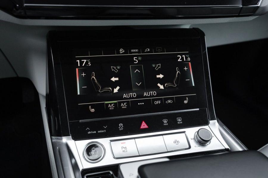Melns Audi E-Tron 2021 Mārupe, ar dzinēja tilpumu 0.00 L un nobraukumu 65 tūkst. km par 30000 €, foto 34 vietnē AUTOMOTO.COM.LV