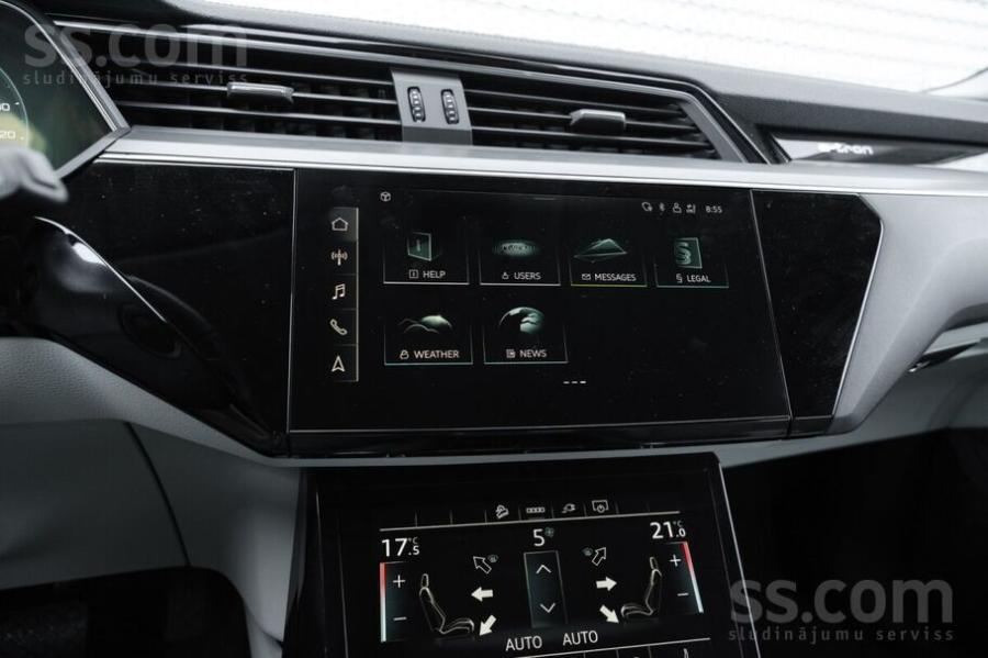 Черный Ауди E-Tron 2021 в Рига, объемом двигателя 0.00 л и пробегом 65 тыс. км за 30000 €, фото 50 на AUTOMOTO.COM.LV