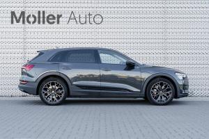 Black Audi E-Tron 2021 in Marupe, with an engine capacity of 0.00 L and mileage of 61 thousand km for 38950 €, photo 6 on AUTOMOTO.COM.LV